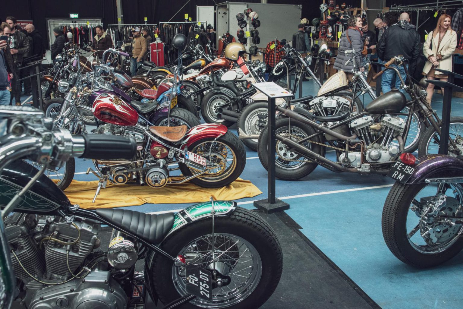 Rogues MC chopper show 2024: voor de 30e keer geen eieren zoeken - Bigtwin