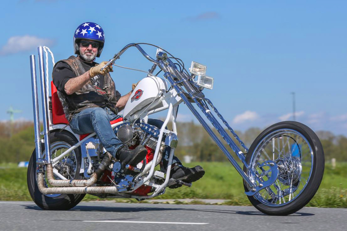 Stars & Stripes Chopper: Chiel verwezenlijkt zijn jeugddroom - Bigtwin