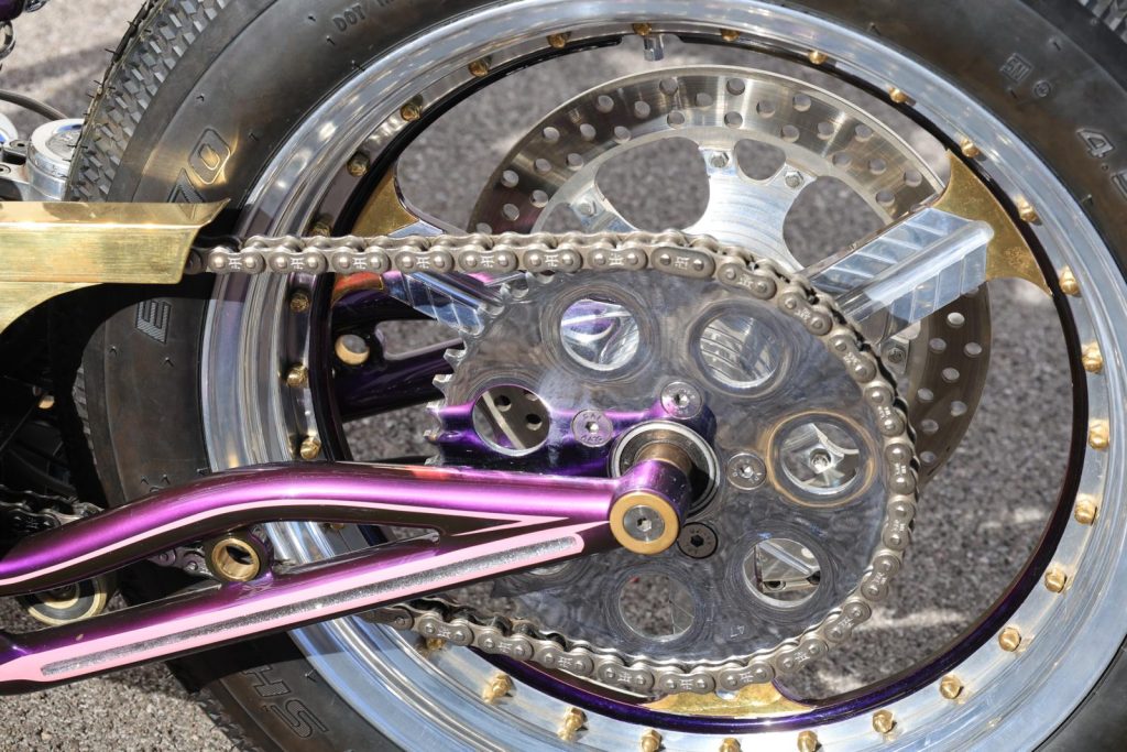 Purple Run: Fabrice a une moto fantastique! - Bigtwin